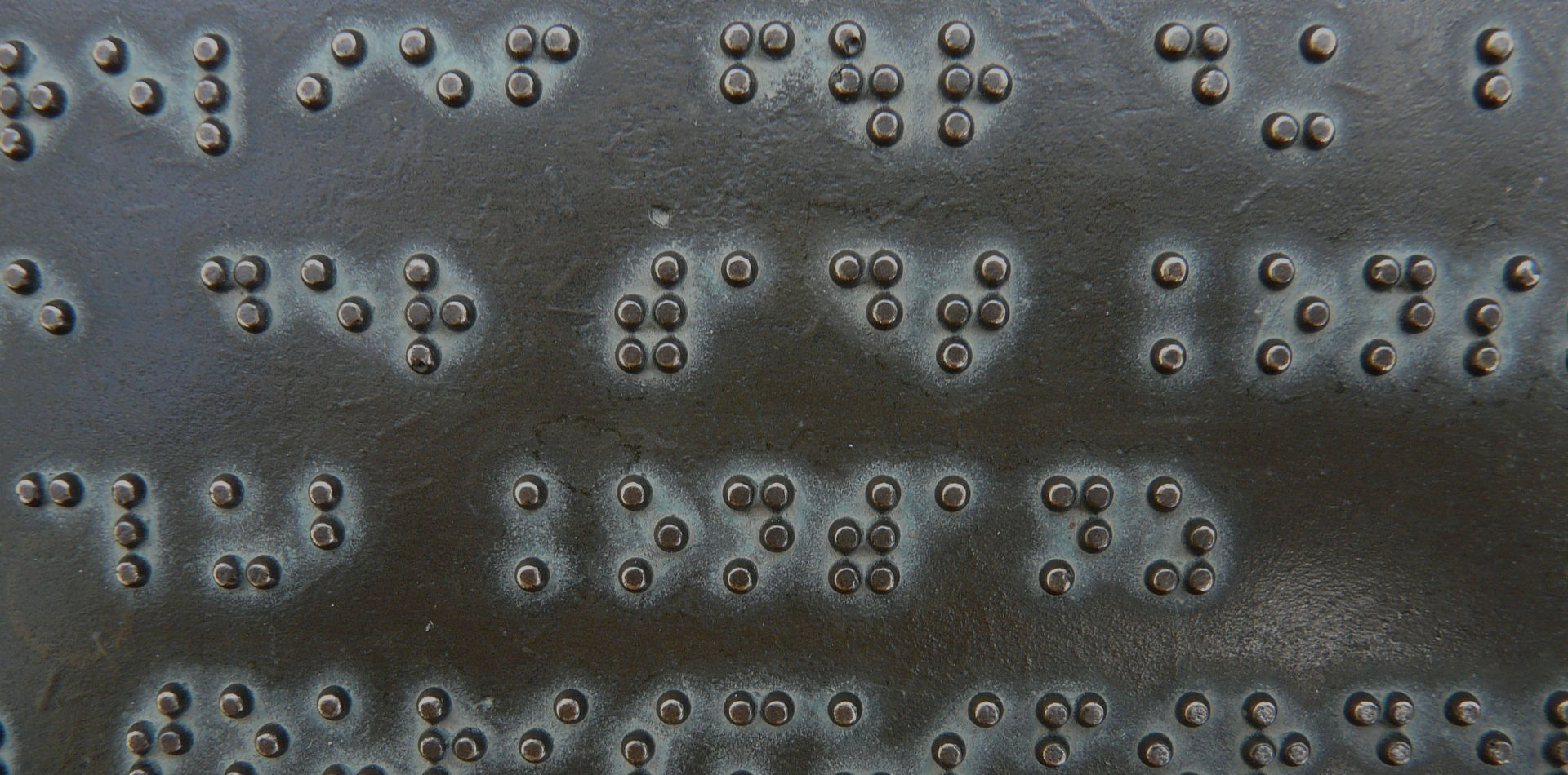 Imagine having a combined Braille and Regular Typeface - San Interactive